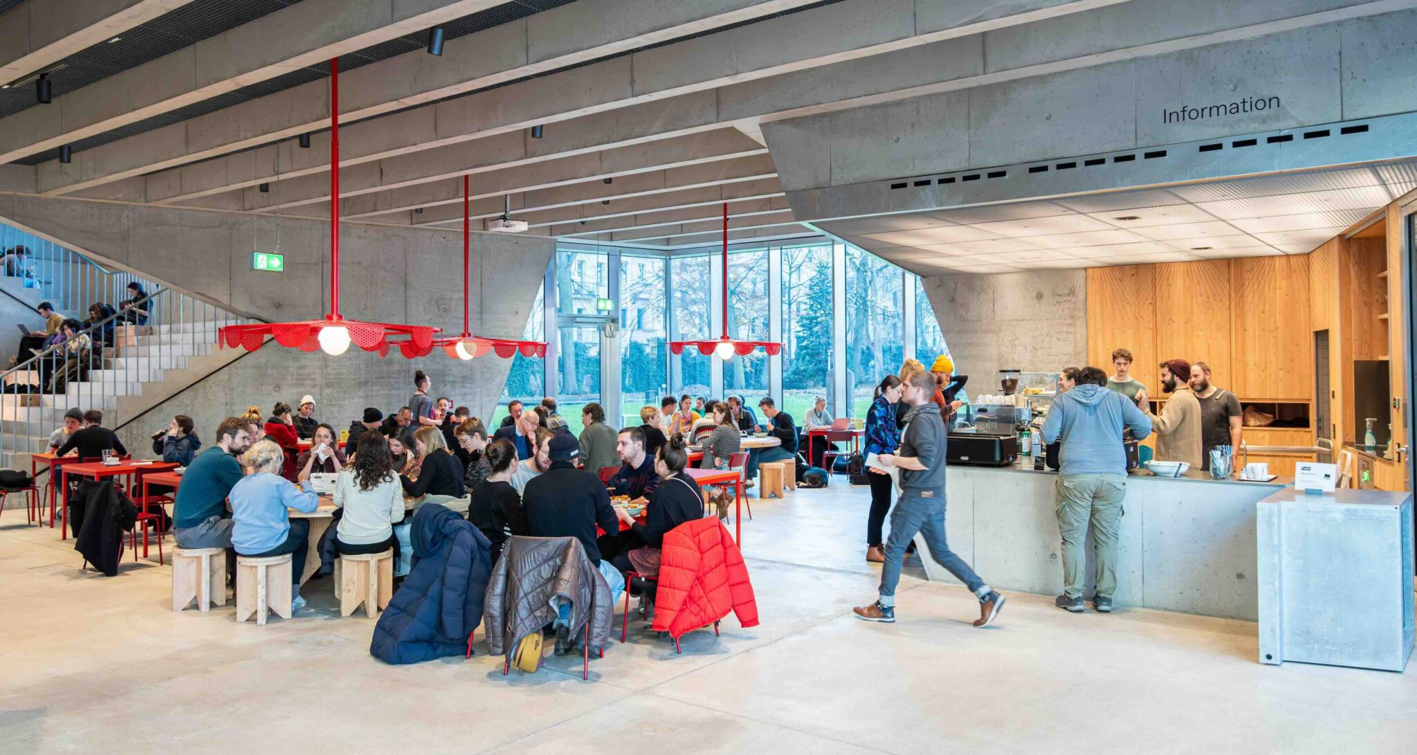 How to design a newsroom building for the digital age: Insights from ...